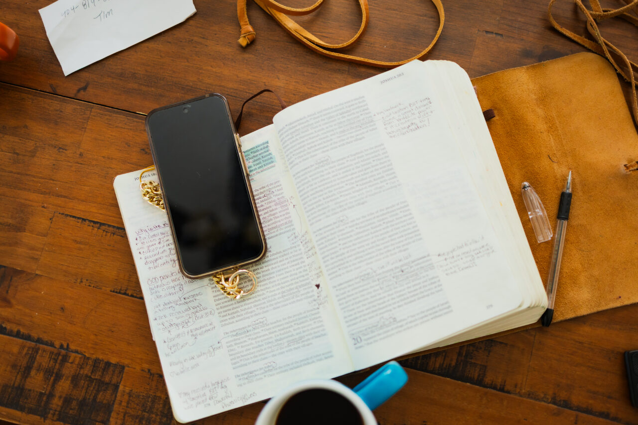 Home | Heart Dive With Kanoe Gibson | Heartdive.org